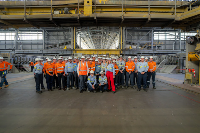 PM stops by BSL | Leader Today